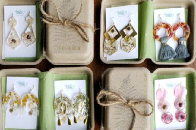 Handmade Jewelry - Sustainable Packaging Industries