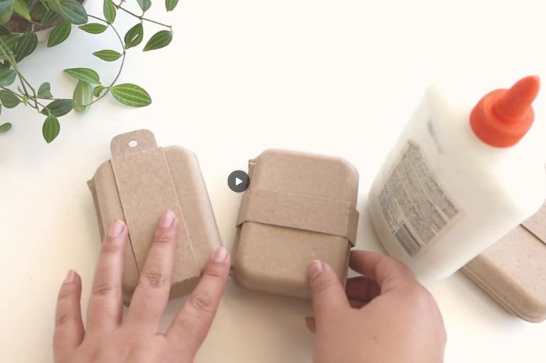 Hanging Wraps and Belly Bands - Sustainable Packaging Industries